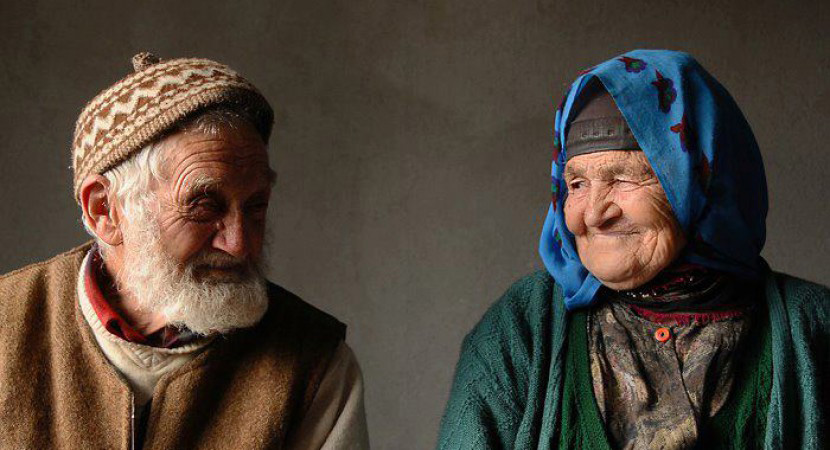 Kakek dan Nenek - SESAWI.NET Kakek dan Nenek - SESAWI.NET