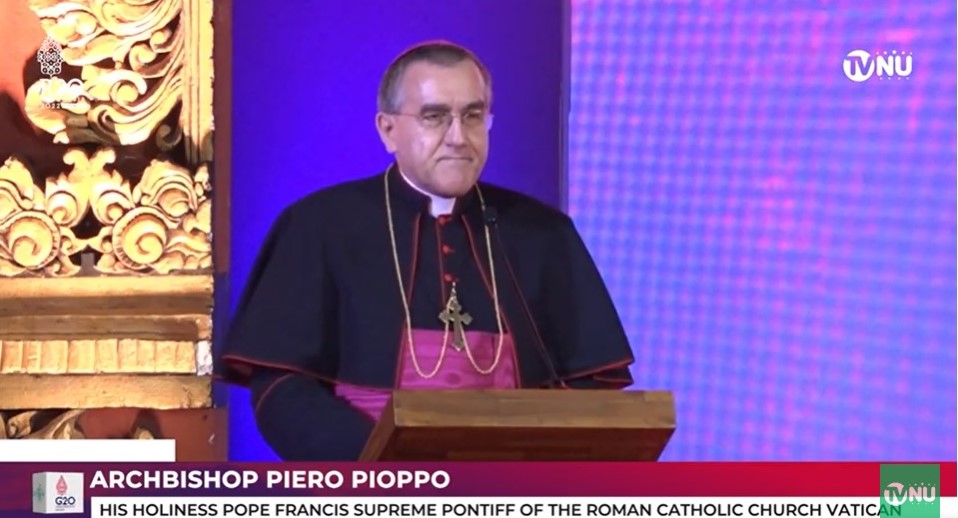 Paus Fransiskus ke Bahrain, Nuncio Mgr. Piero Pioppo Wakili Paus ... Paus Fransiskus ke Bahrain, Nuncio Mgr. Piero Pioppo Wakili Paus ...