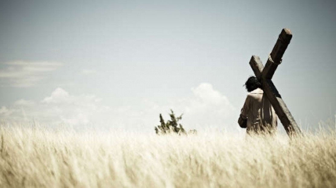 Keputusan Memanggul Salib Pribadi - SESAWI.NET