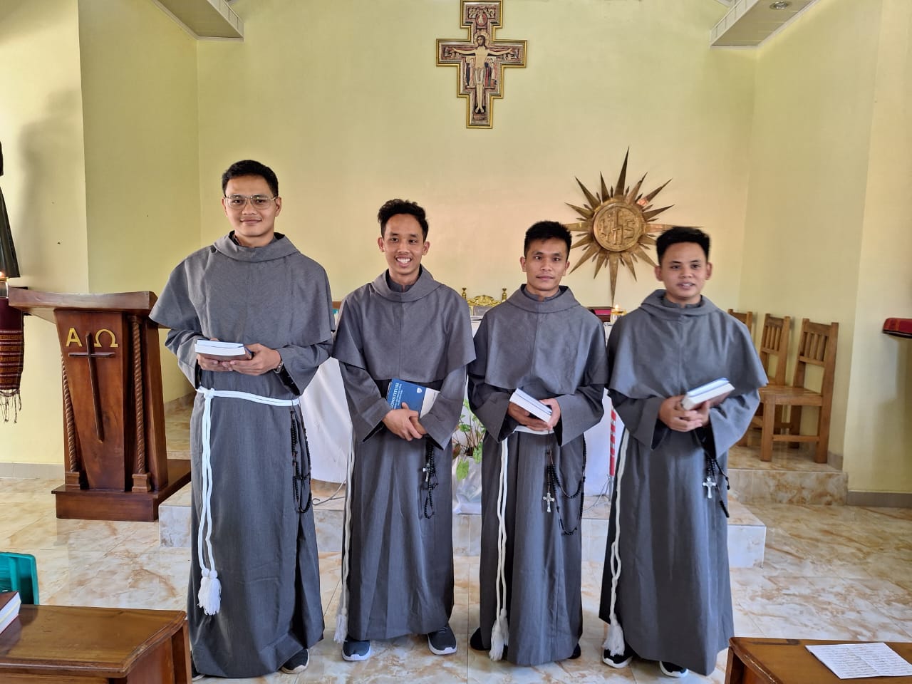 Pilihan Hidup Membiara Jadi Calon Frater Fransiskan Konventual (OFMConv) - SESAWI.NET