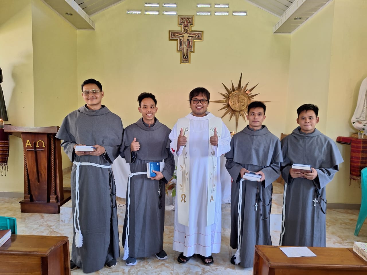 Pilihan Hidup Membiara Jadi Calon Frater Fransiskan Konventual (OFMConv) - SESAWI.NET